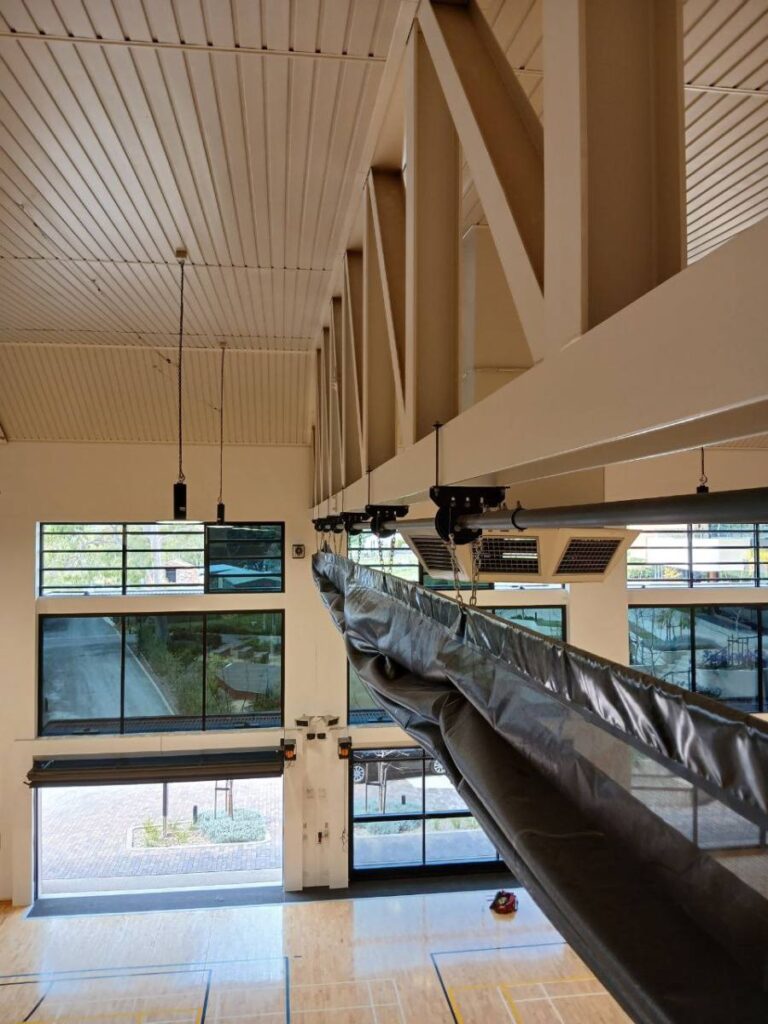 Professional, Vertical-lift U-Shaped Curtains - Grand Slam Sports Equipment