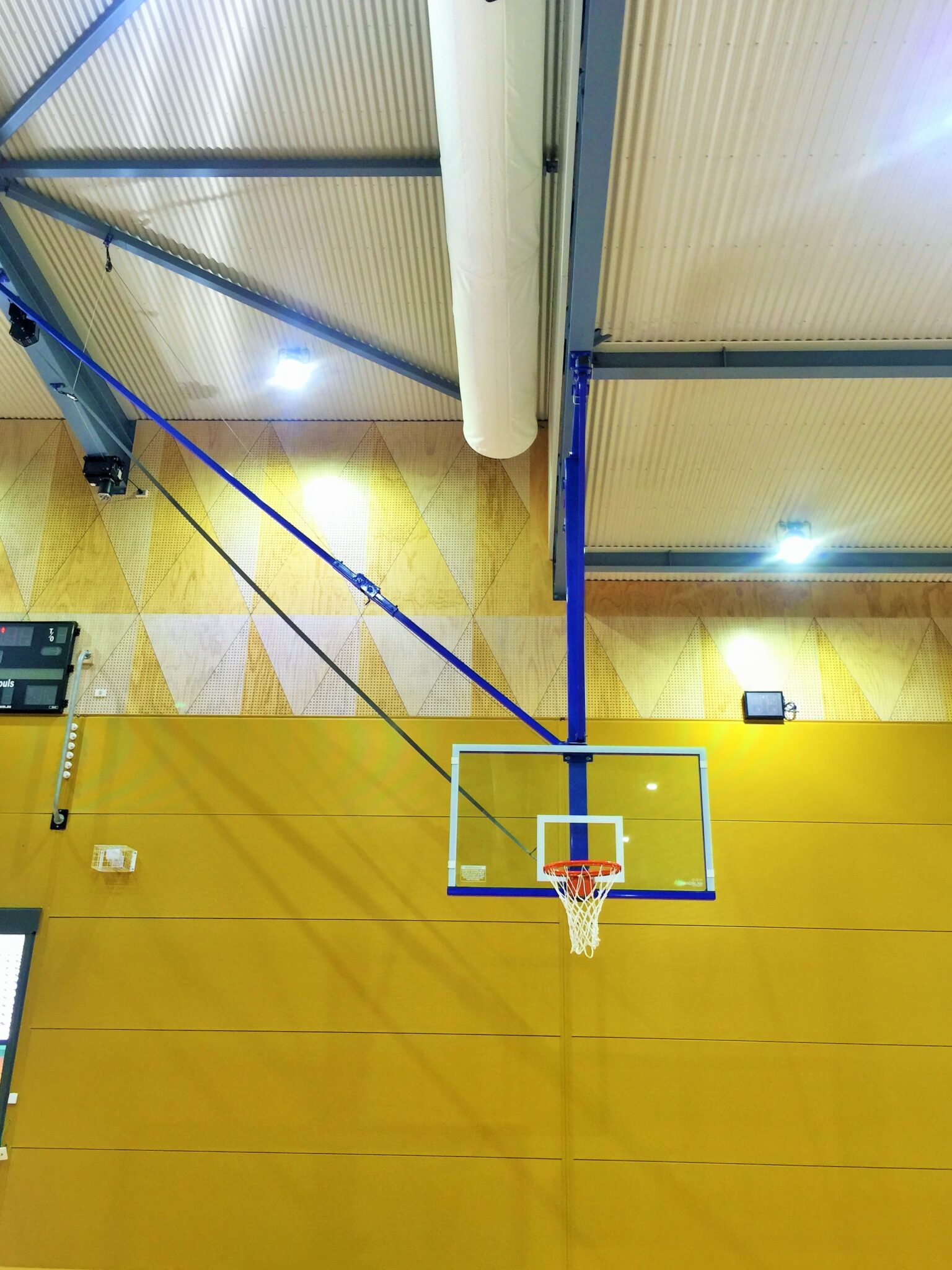 Universally Folding Basketball System for 6-9m high ceilings - Grand ...
